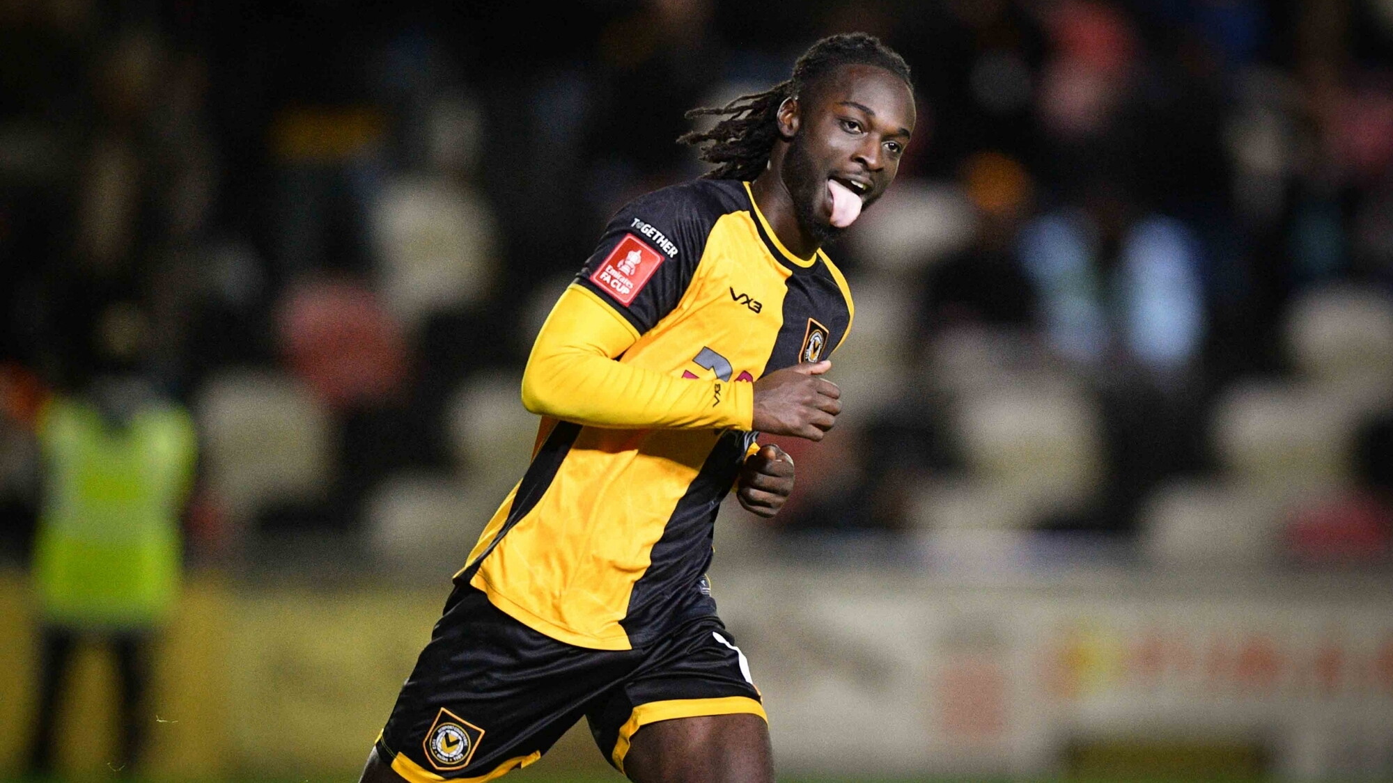 FA CUP SPECIAL // ALL-ACTION NEWPORT STAR ANTWI : "MUM'S LOVE SAVED ME ...